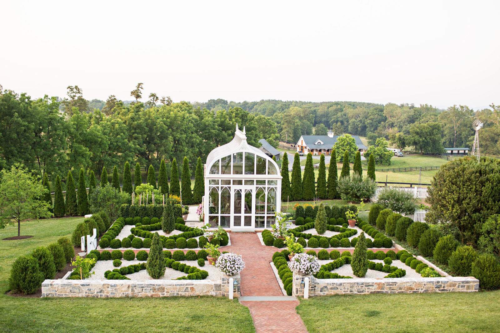 A Tour of Elizabeth Locke's Garden – Garden & Gun