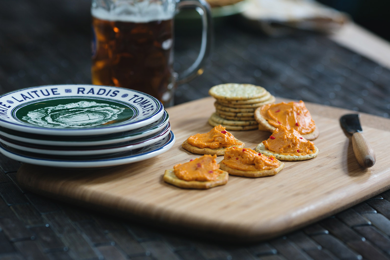 Bourbon-Spiked Beer Cheese – Garden & Gun