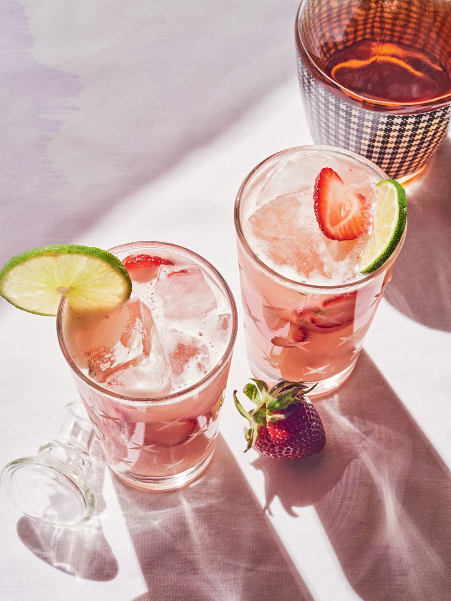 Strawberry Fizz Cocktail – Garden & Gun