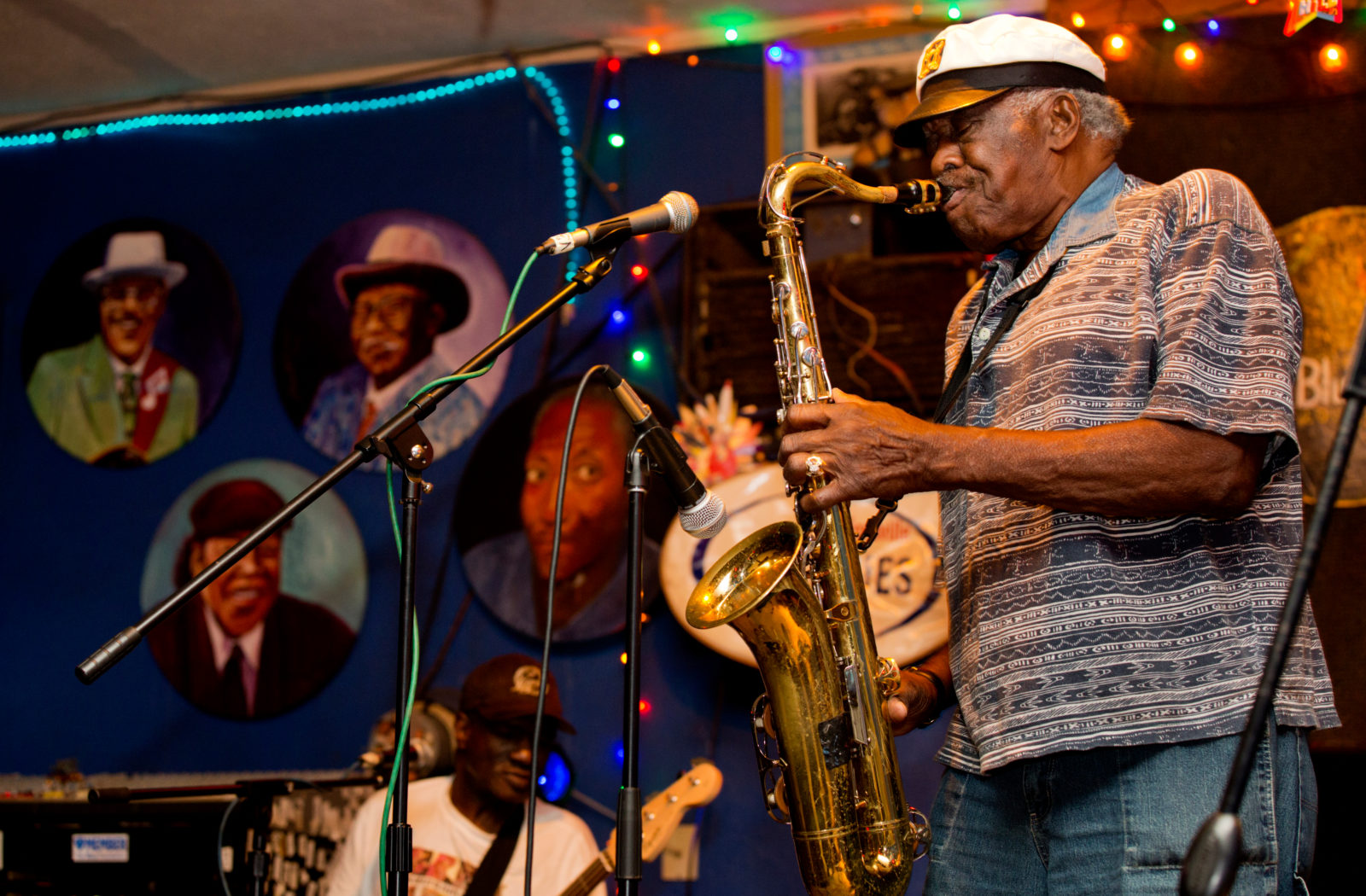 Florida’s Backroads Juke Joint – Garden & Gun