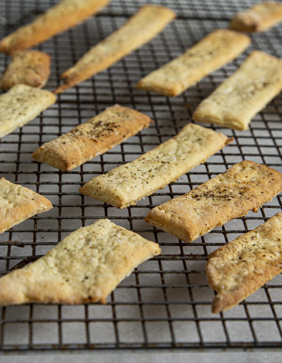Biscuit Crackers – Garden & Gun