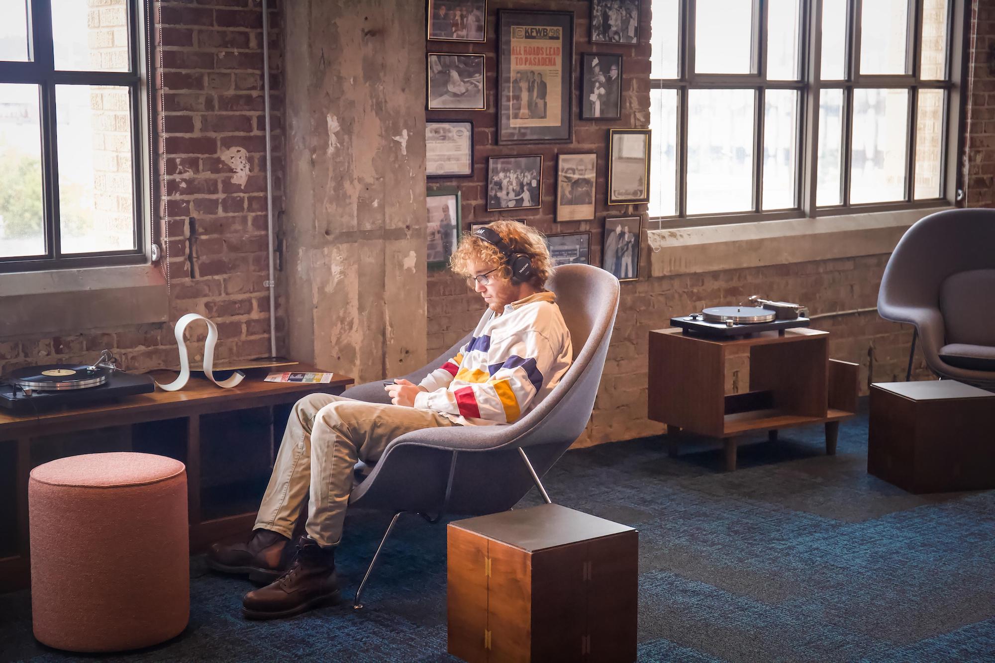 Rock, Roll, and Remember at the Memphis Listening Lab – Garden & Gun
