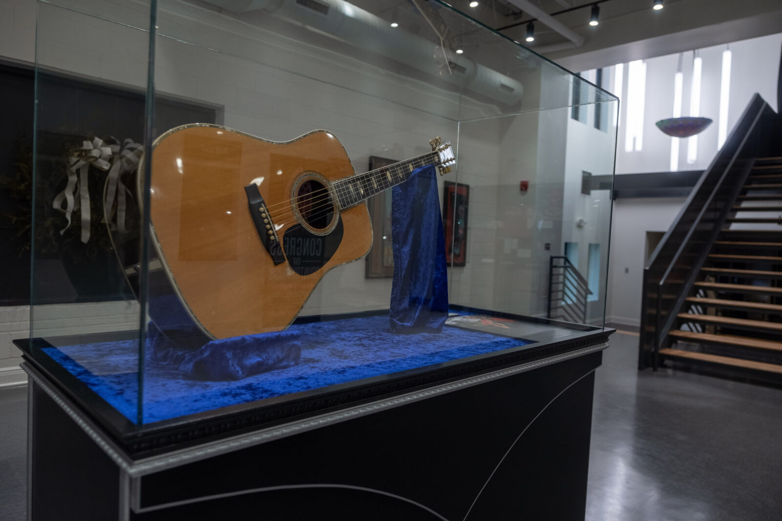 Marty Stuart Brings Country Music Home – Garden & Gun