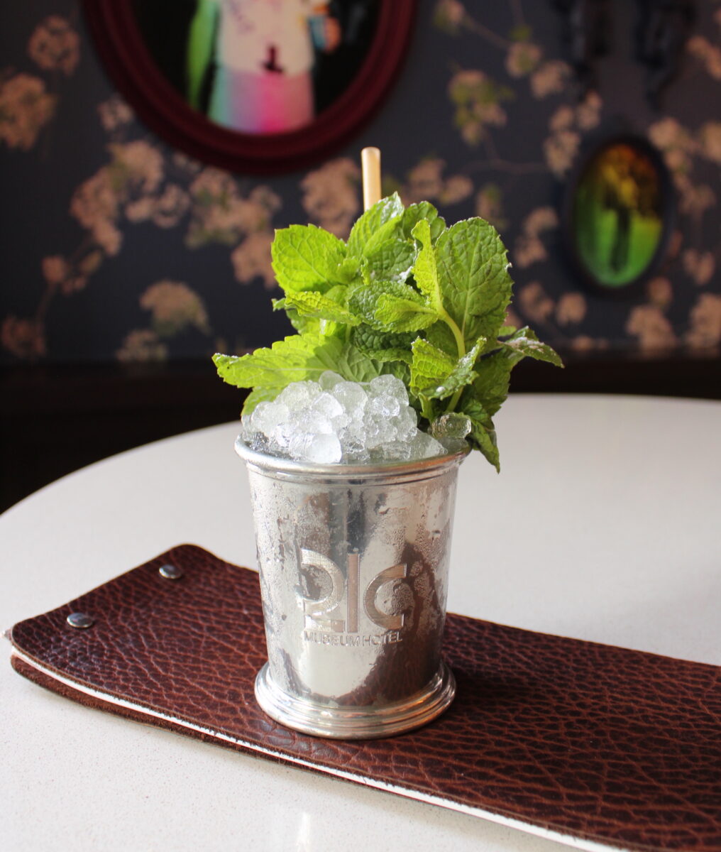 How to Make the Triple Crown Cocktails (with a Few Twists) – Garden & Gun