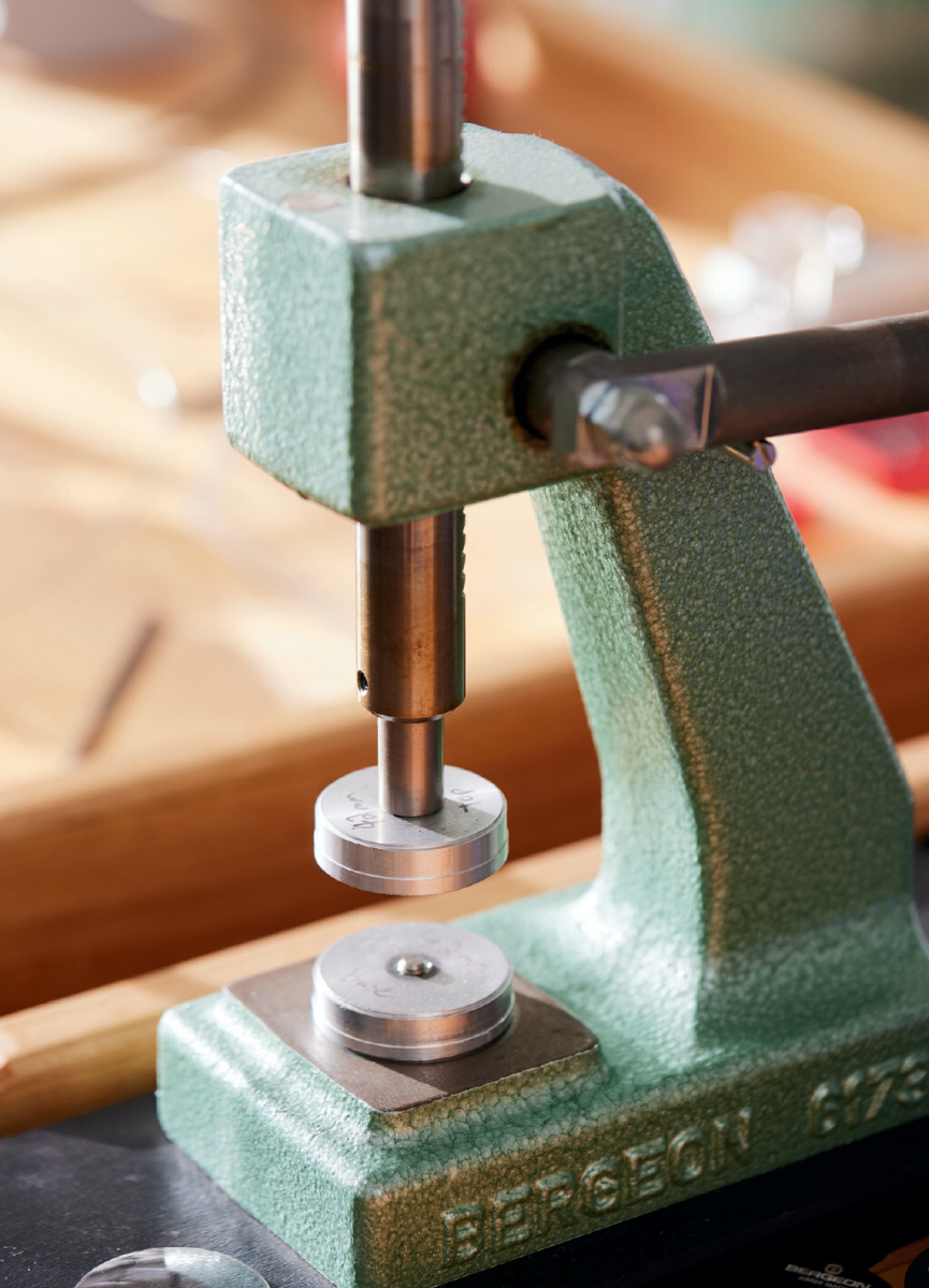 A Nashville Watchmaker Looks Back in Time – Garden & Gun
