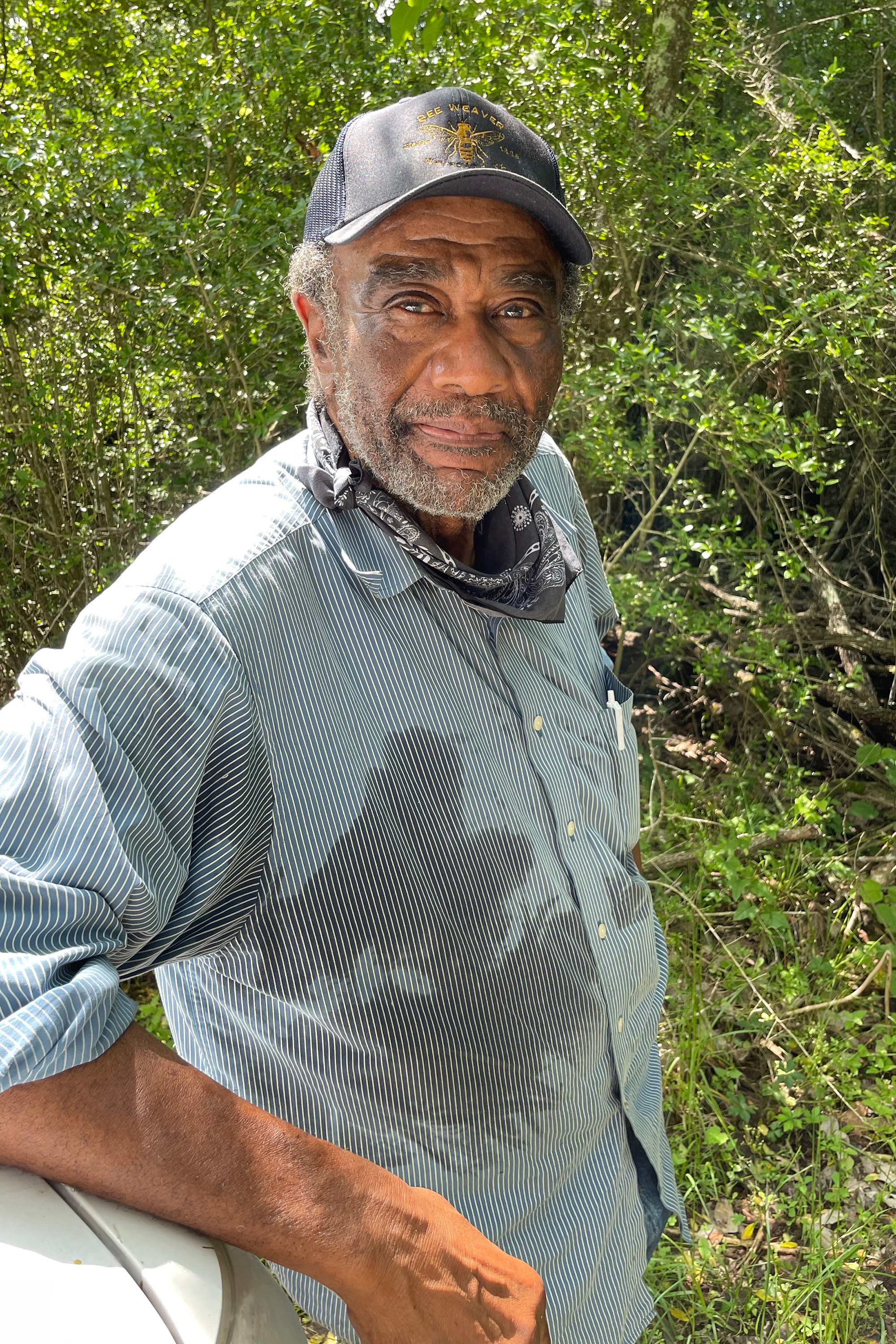 Inside the Hive Mind of Roosevelt “King Bee” Roberson – Garden & Gun