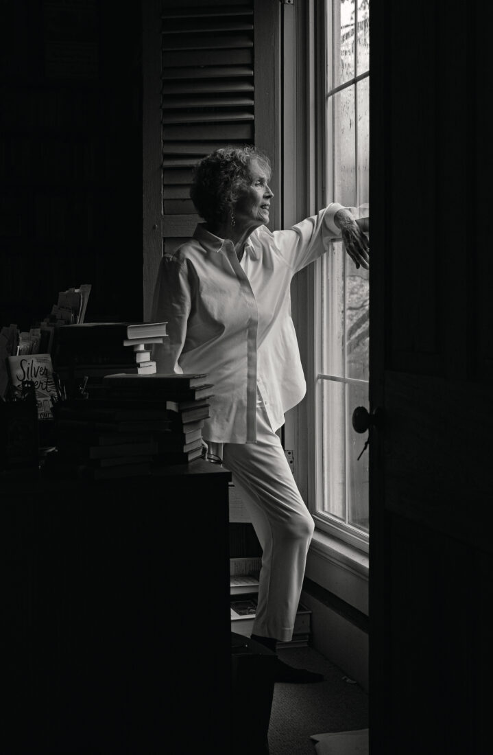 The Bold and Generous Spirit of Lee Smith – Garden & Gun