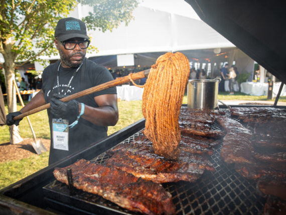 Six Grilling Tips from Rodney Scott and Bryan Furman – Garden & Gun