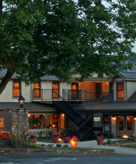 Caroline Sanders Clements Archives – Garden & Gun