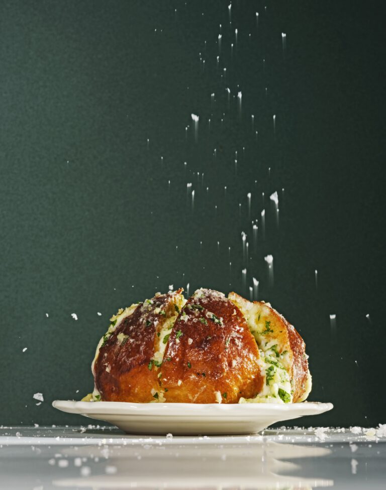 Showstopping Sweet-and-Savory Garlic Bread Rolls – Garden & Gun