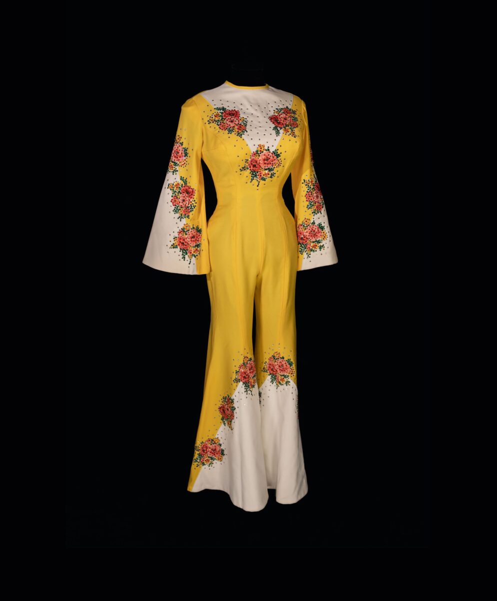 A Tour of Dolly Parton’s Career-Spanning Closet – Garden & Gun