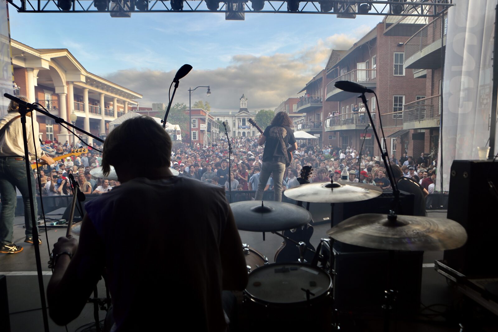 Eight Art-Filled Festivals to Attend This Spring – Garden & Gun