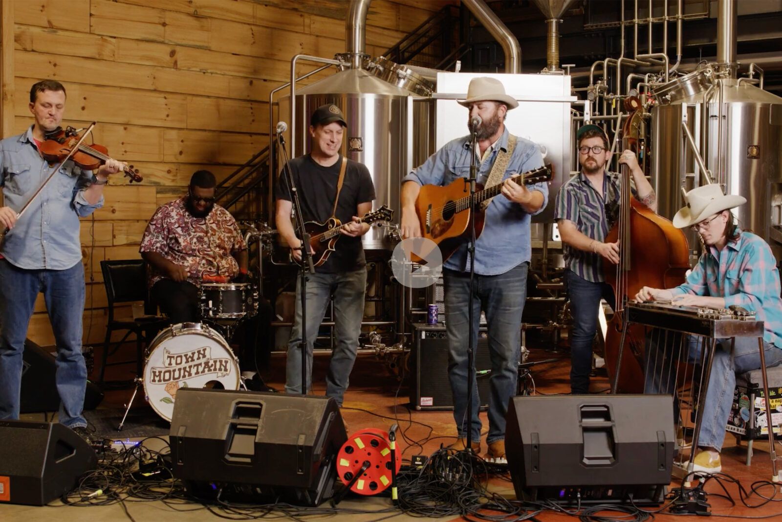 Back Porch Session: Town Mountain – Garden & Gun