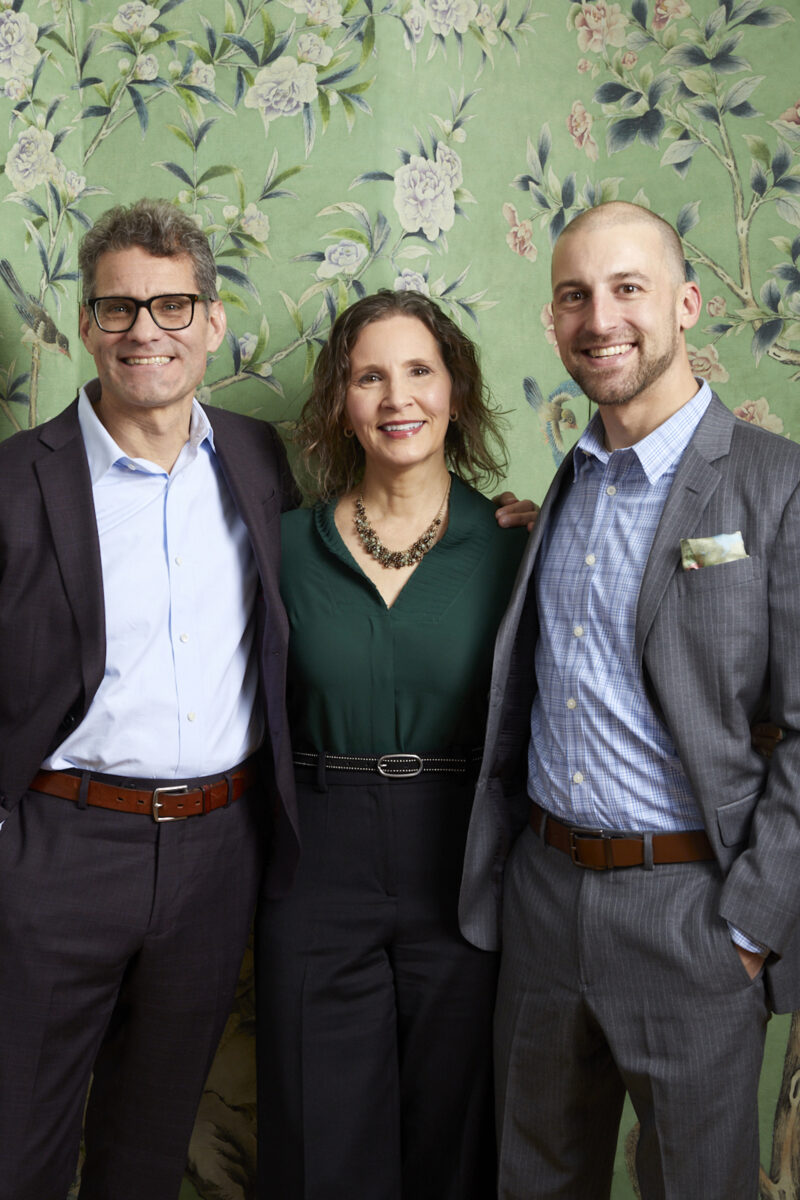 A New Book Celebrates Gracie Wallpaper’s Hand-Painted Splendor – Garden ...