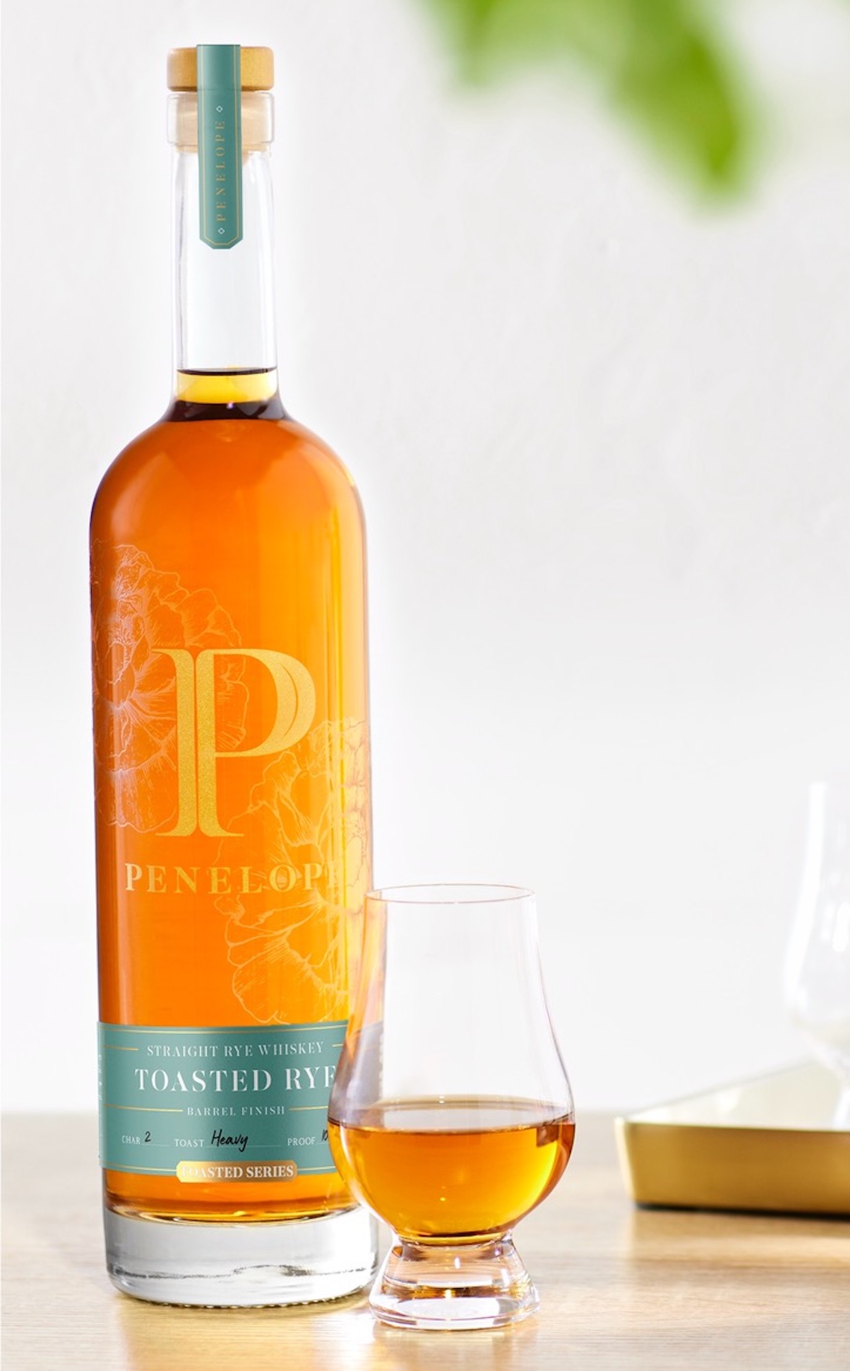 Toasted Barrel Bourbon: What It Is—and Six Bottles to Try – Garden & Gun