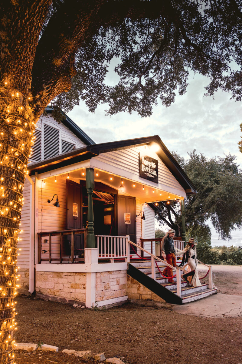 Round Top, Texas, Is an Antique Lover’s Dream—Here’s How to Do It Right ...