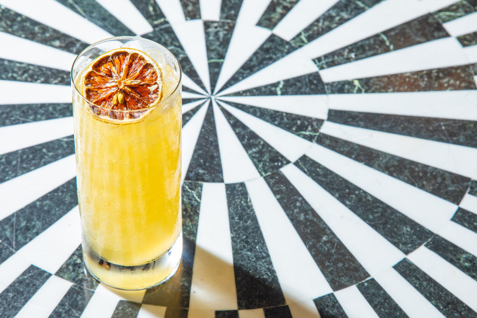 Touchdown Tea Makes for an All-Star Game-Day Drink – Garden & Gun