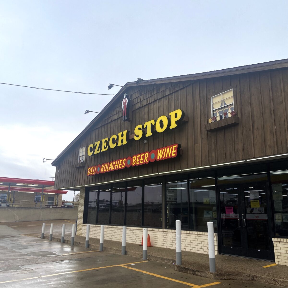 Czech Stop Marks the Spot – Garden & Gun